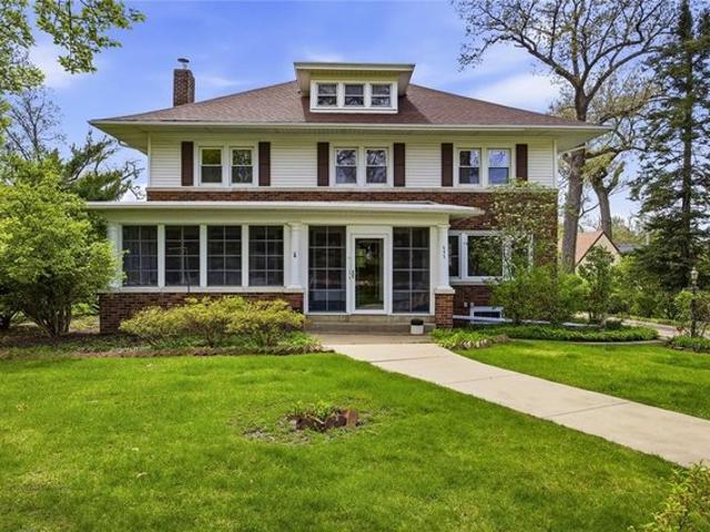 545 Knollwood Dr SE, Cedar Rapids, IA 52403