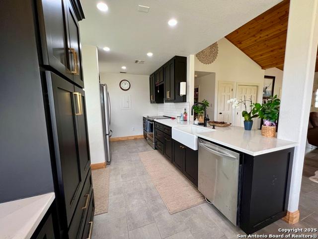 545 Highgate Dr