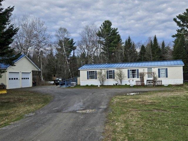 545 Hinckley Rd, Canaan, ME 04924