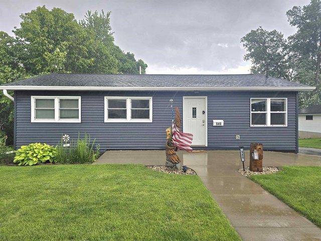 545 Jewett St, Platteville, WI 53818