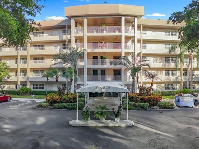 545 Oaks Ln Apt 410, Pompano Beach, FL 33069