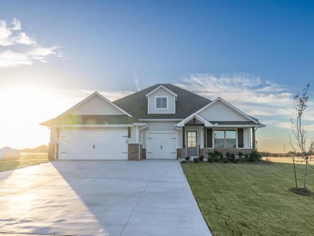 545 Mustard Seed Rd, Guthrie, OK 73044