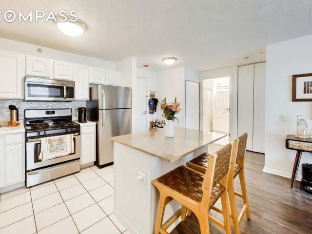 545 N Dearborn St 1903, Chicago, IL