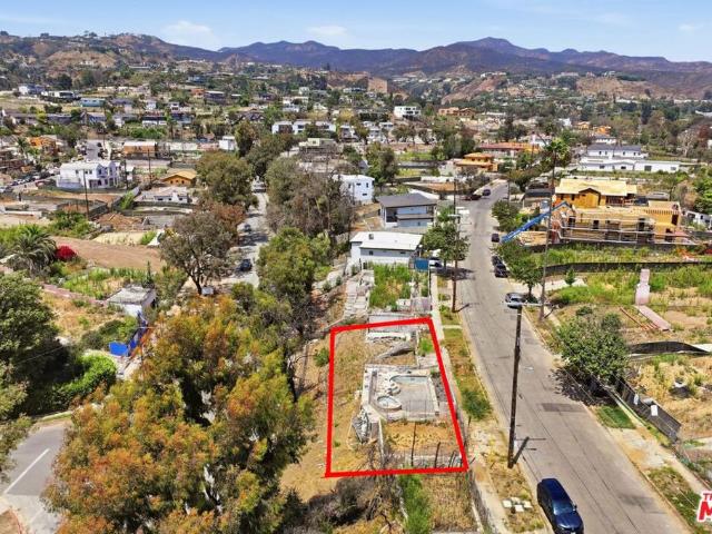 545 N Las Casas Avenue