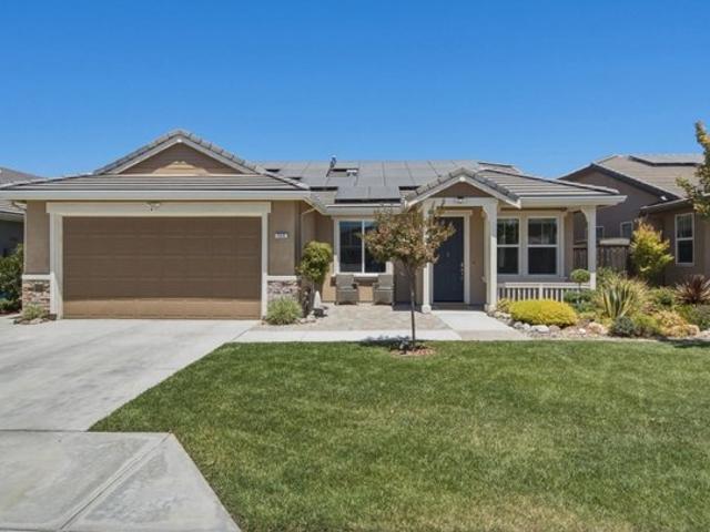 545 San Joaquin Ct, Hollister, CA 95023
