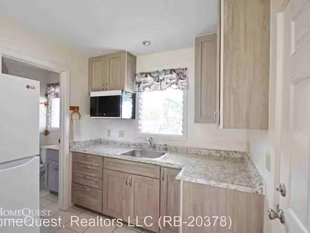 545 Punaa Street 1 BR