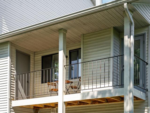 545 Riverine Drive # 201
