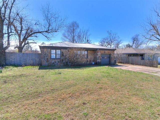 545 W Poplar Street