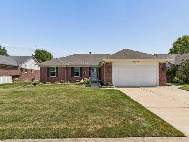54652 Arrow Wood Ln, New Baltimore, MI 48047