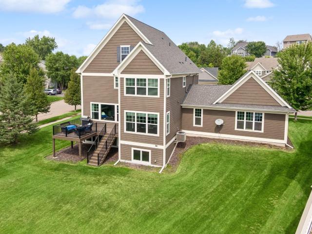 5465 Orchid Lane N