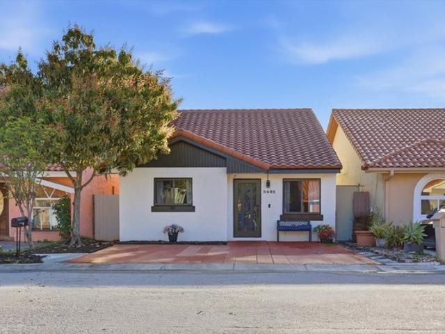 5465 W 27th Ln, Hialeah, FL 33016