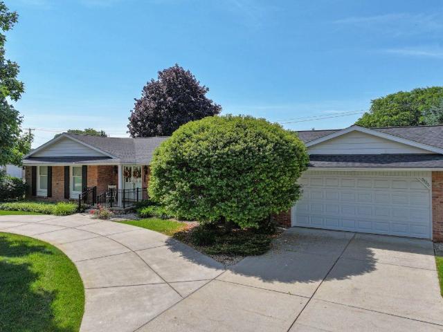 5466 Coral Ridge Drive