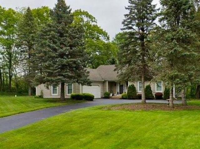 5466 Taylor Ln, Springfield Township, MI 48346