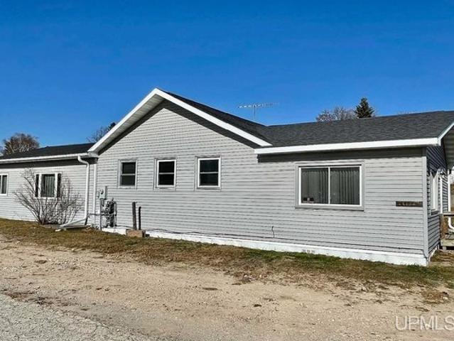 5466 W Third St, Hermansville, MI 49847