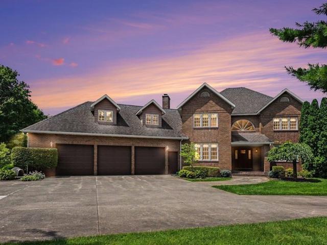 54671 Colonial Ridge Dr, Bristol, IN 46507
