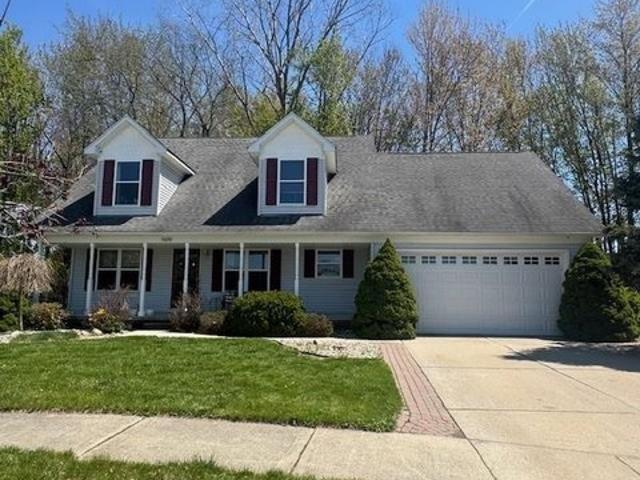54690 Beacon Cove Cir, New Baltimore, MI 48047