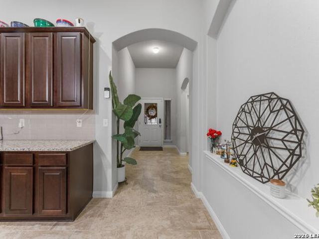 5469 Cypress Pt