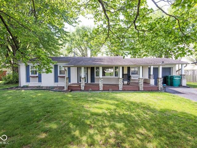 5469 W Village Dr, New Palestine, IN 46163