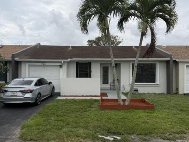5460 S Lakewood Cir SS Unit C, Margate, FL 33063