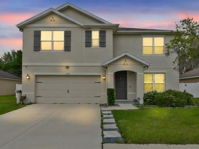 5461 Magdelene Way, Zephyrhills, FL 33541
