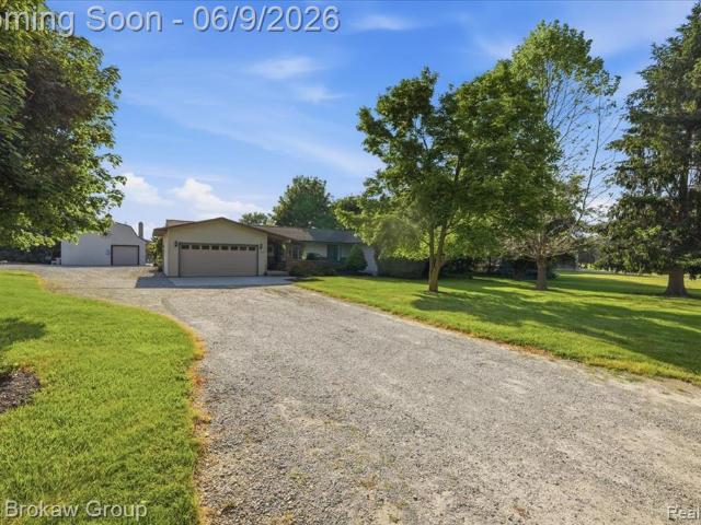 5461 N Henderson Road