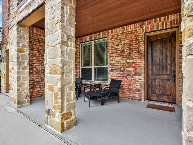 5462 Harvest Oak Landing Drive