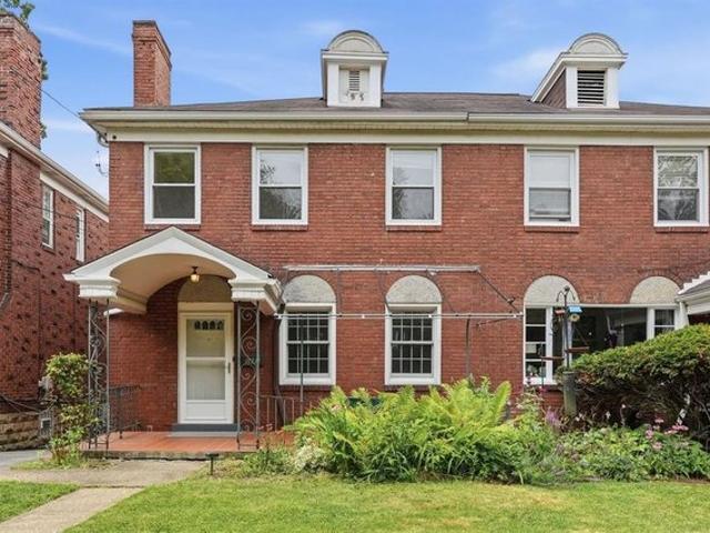 5462 Pocusset St, Pittsburgh, PA 15217