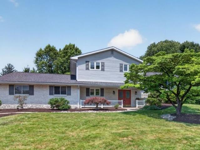 5463 Doris Dr, Upper Macungie Township, PA 18106