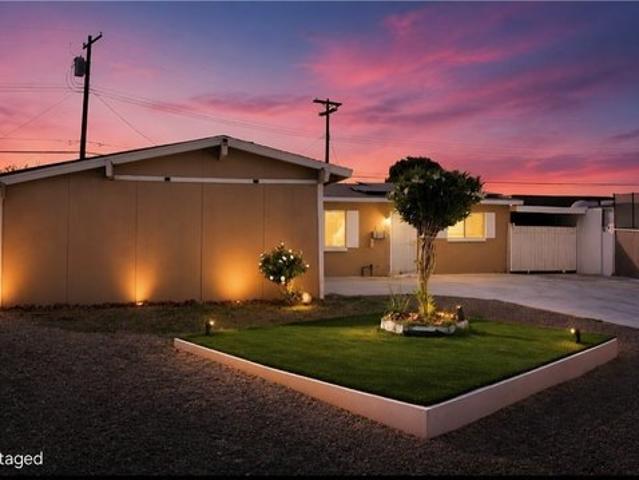 5463 Sir Monahan St, Las Vegas, NV 89119