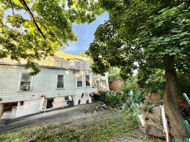546 Garfield Ave