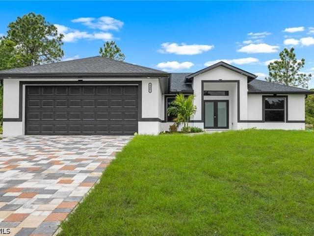 546 Genoa Ave S, Lehigh Acres, FL 33974