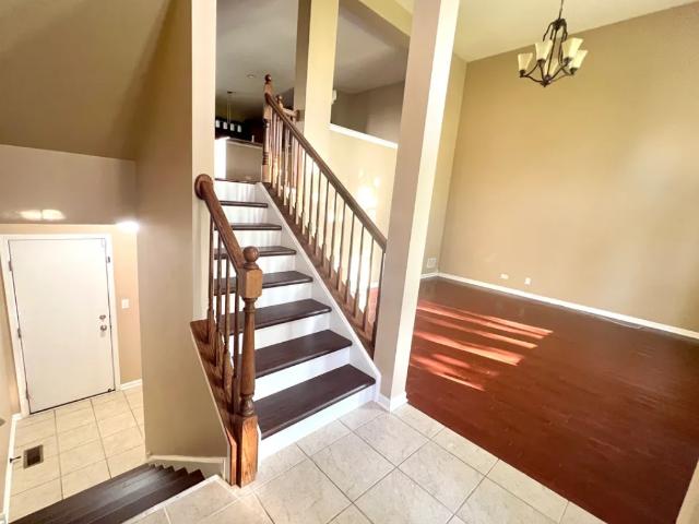 546 Grosvenor Lane