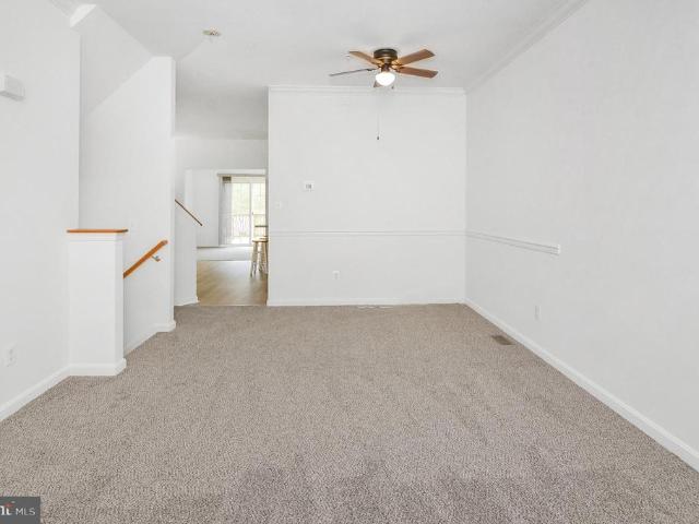 546 Kirkcaldy Way