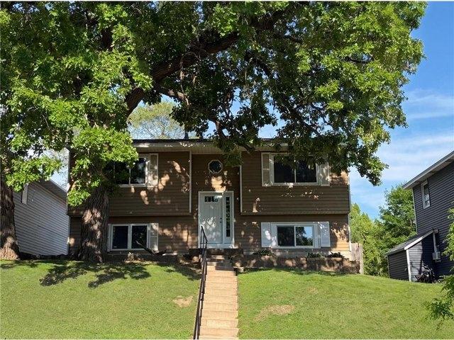 546 Hazel St N, Saint Paul, MN 55119