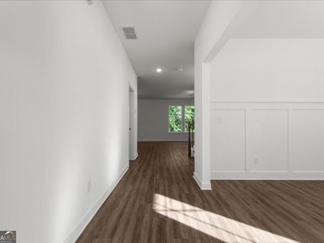546 Lillian Way
