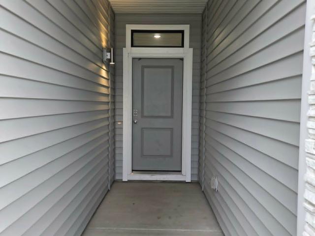 546 S Bangor Way