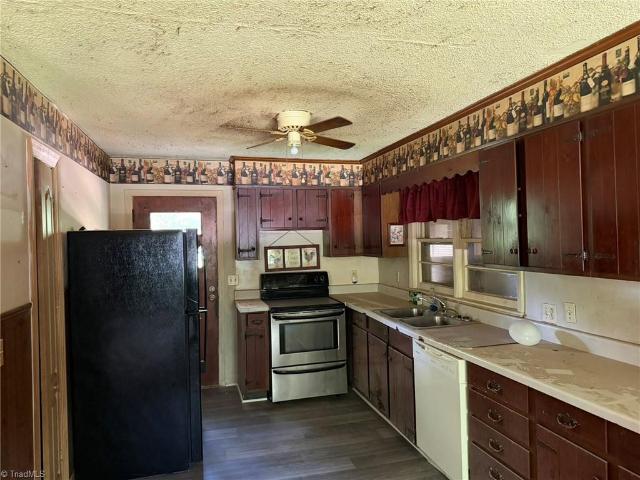 546 Sink Lake Road