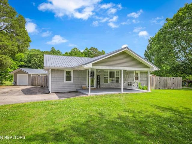 546 Pine Ridge Rd, Clinton, TN 37716