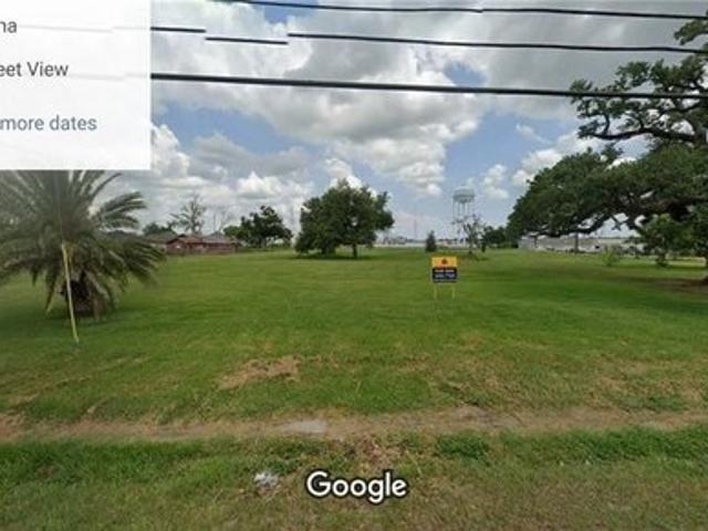 546 W 5th St, Laplace, LA 70068