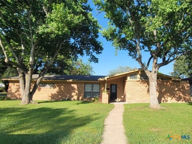 546 Willowick Dr, Port Lavaca, TX 77979