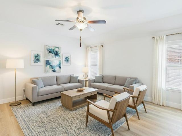 546 Travertine Trl