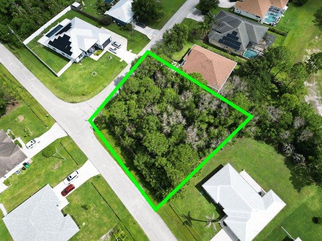 5475 NW Cambo Ct, Port Saint Lucie, FL 34986