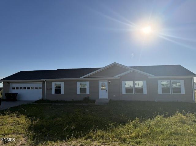 5475 Nicholas Ave, Williston, ND 58801