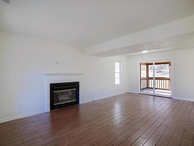 5475 Crany Creek DR