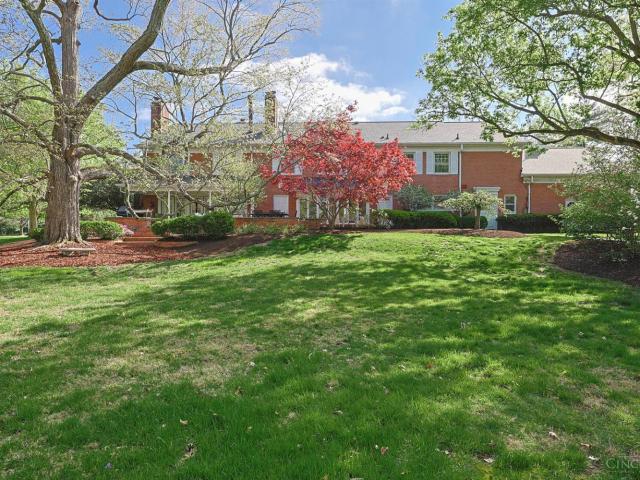 5475 Waring Drive