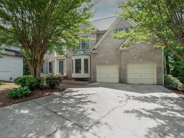 5475 Woodrun Ln, Alpharetta, GA 30005