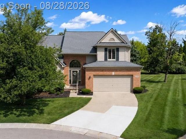 54796 Grenelefe Cir E Unit 12, Lyon Township, MI 48178