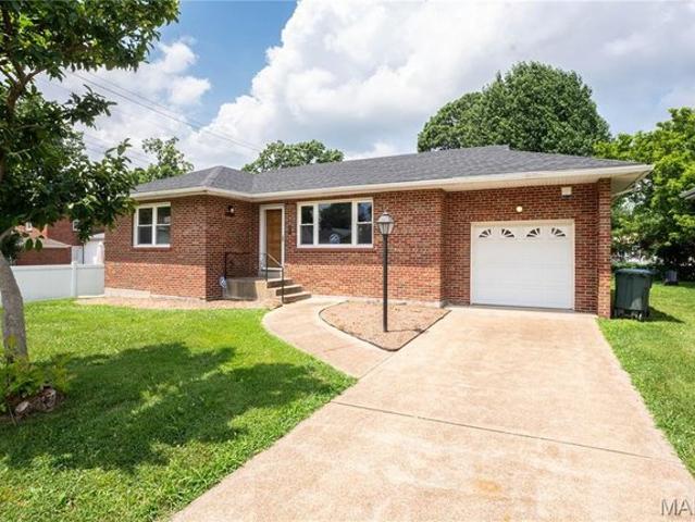 5479 Clifton Ave, Saint Louis, MO 63109