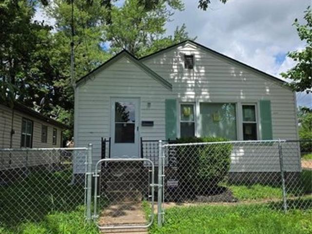 5479 Hamilton Ave, Jennings, MO 63136
