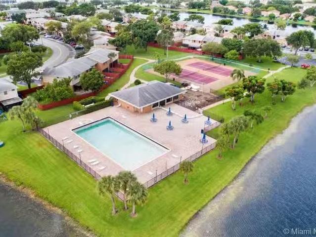 54702598 221 Northwest 106th Avenue